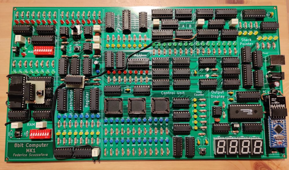 Viaggio all’interno di una CPU con il MK1 8bit Computer – InformaticaLab